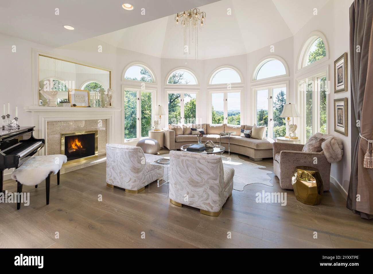 Rounded beige sofa hi-res stock photography and images - Alamy