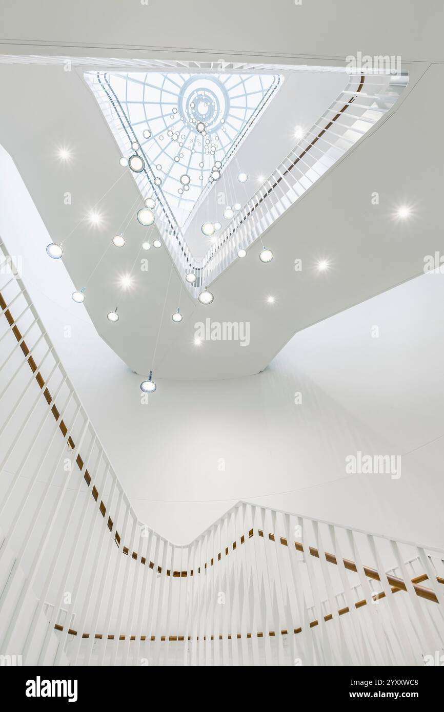 Triangular stairwell looking upward hi-res stock photography and images ...