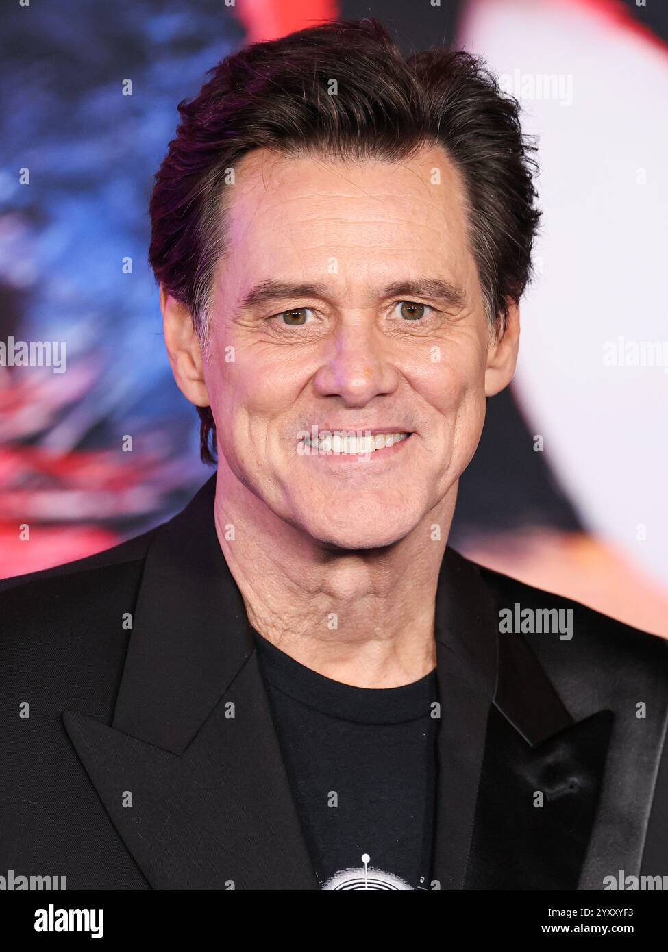 HOLLYWOOD, LOS ANGELES, CALIFORNIA, USA - DECEMBER 16: Jim Carrey ...