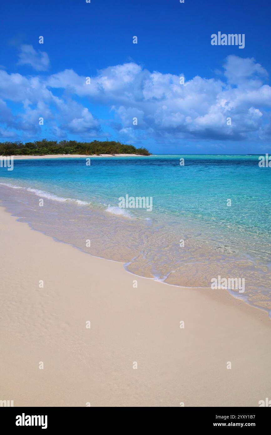 Sandy beach on the shore of Ouvea lagoon, Ouvea Island, Loyalty Islands ...