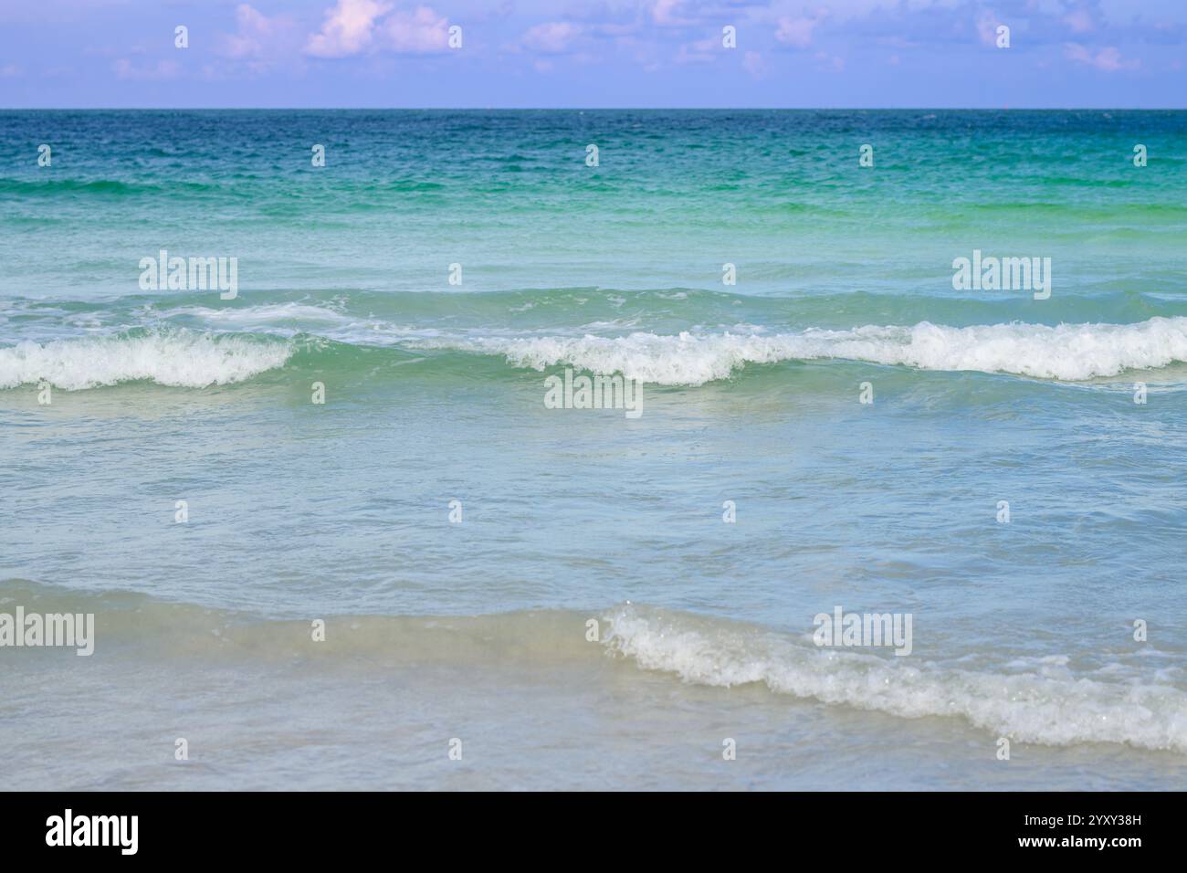 Ocean landscape and beach background. Ocean water in sunny day. Coast ...