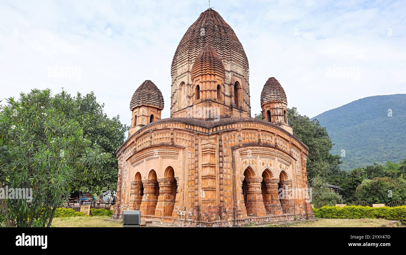Stunning architectural design of the Pancharatan Temple, Ras Mandir ...