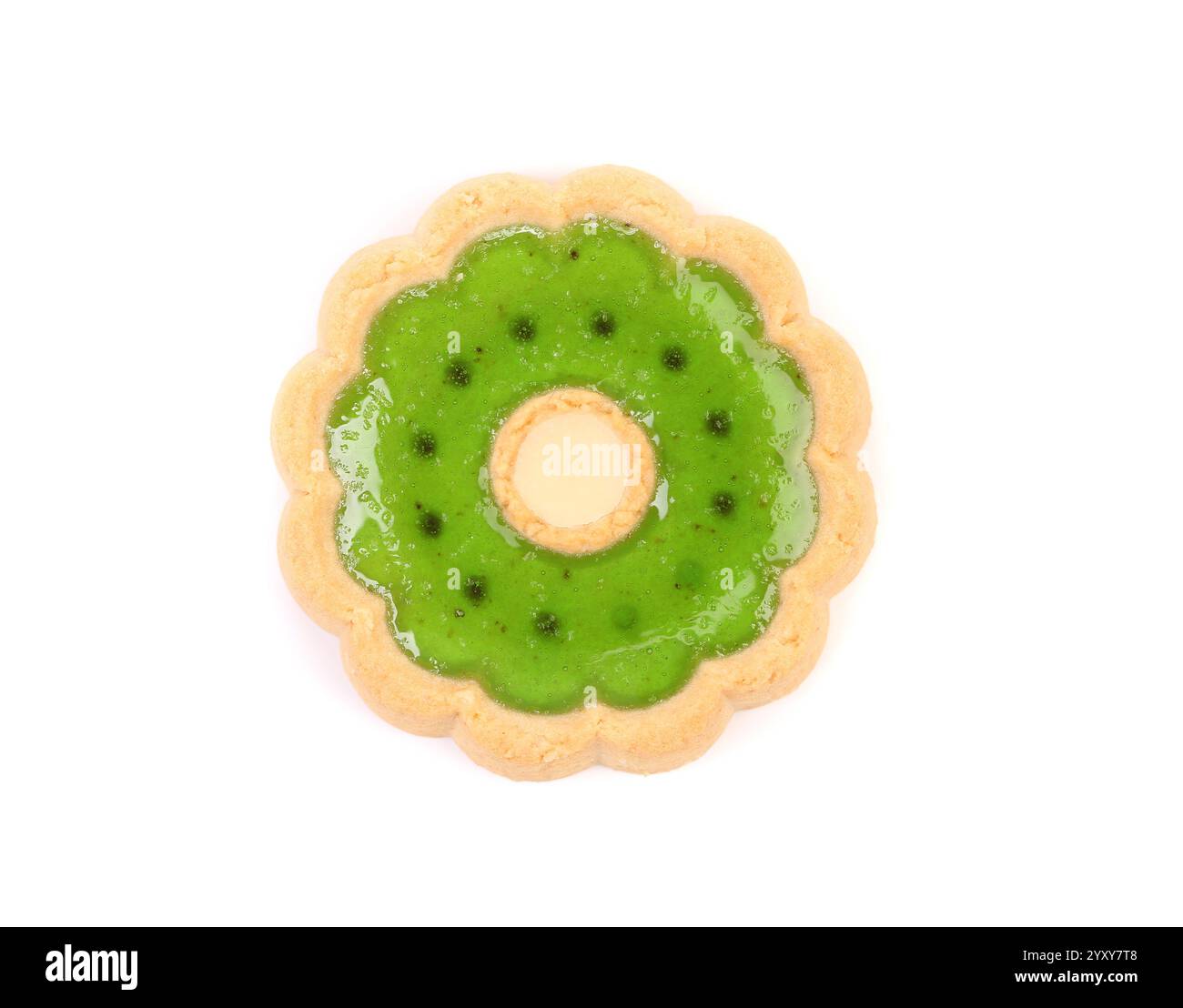 Biscuit with kiwi jam. Close up. White background Stock Photo - Alamy
