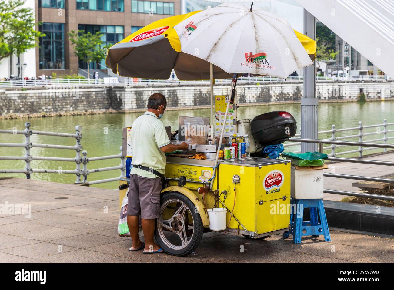 Refreshments cart hi-res stock photography and images - Alamy