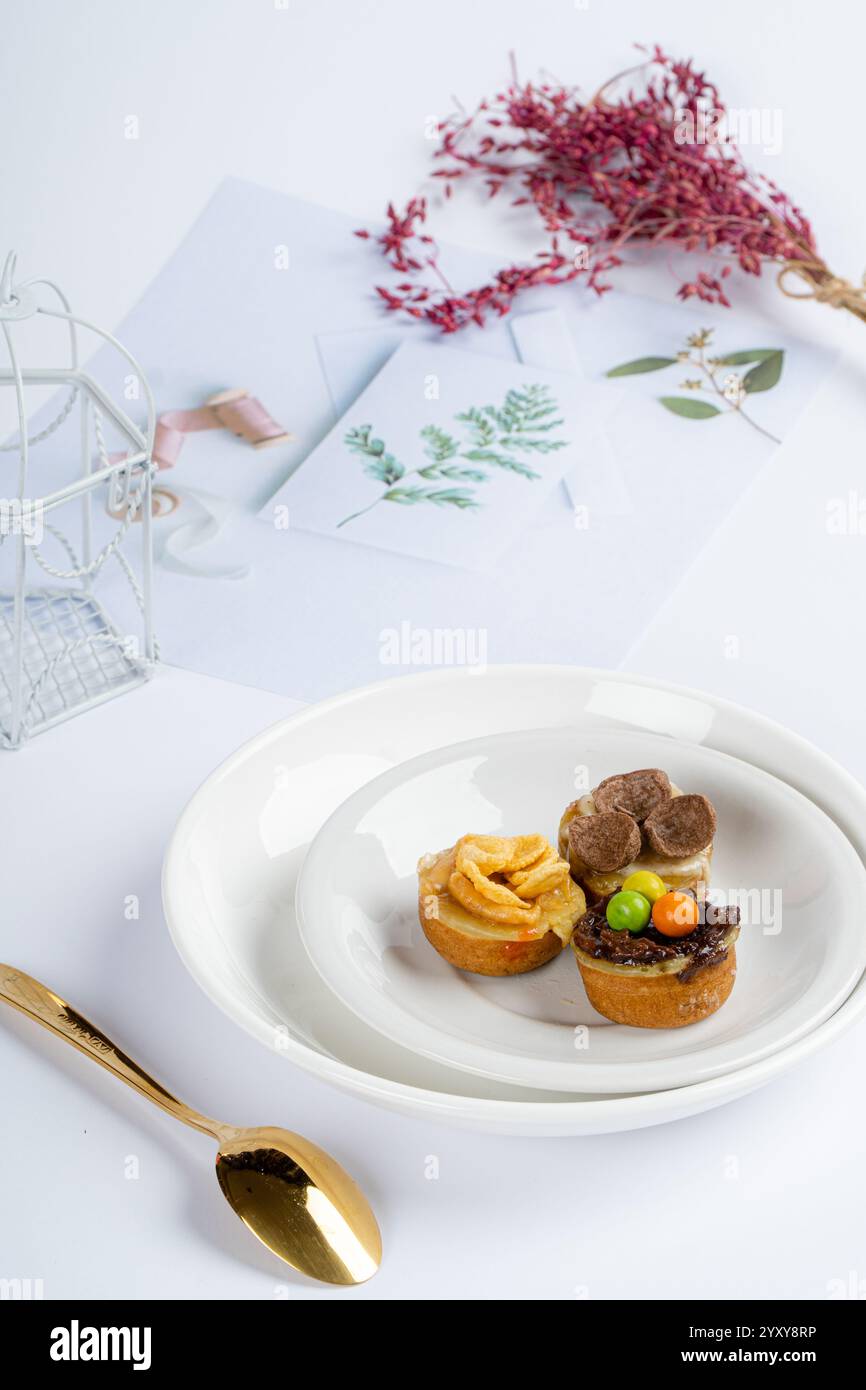 Martabak Mini Bangka with various Topping. The martabak mini bangka is ...