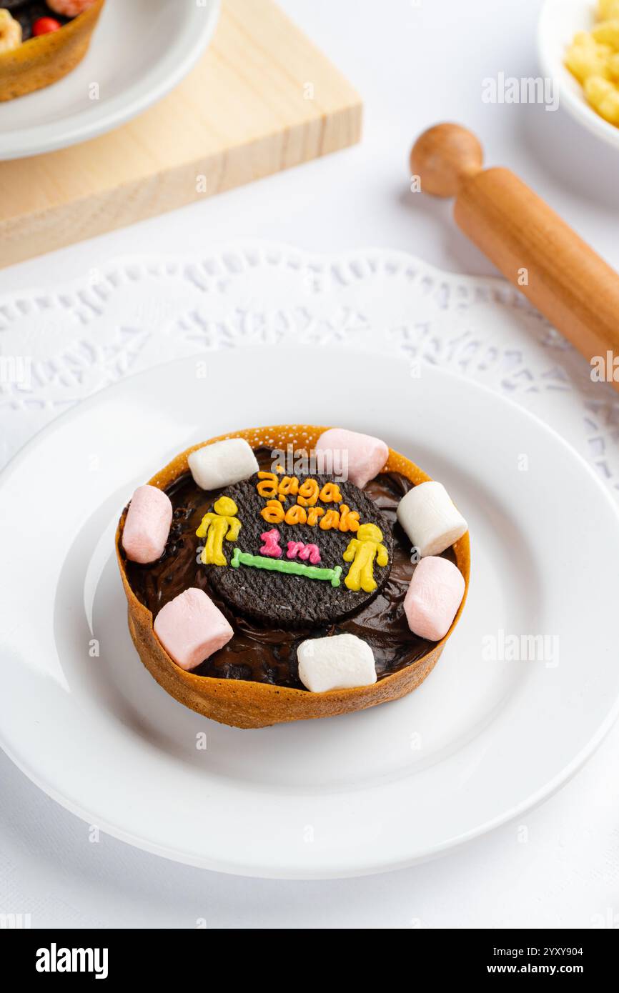 Martabak Mini Bangka with various Topping. The martabak mini bangka is ...