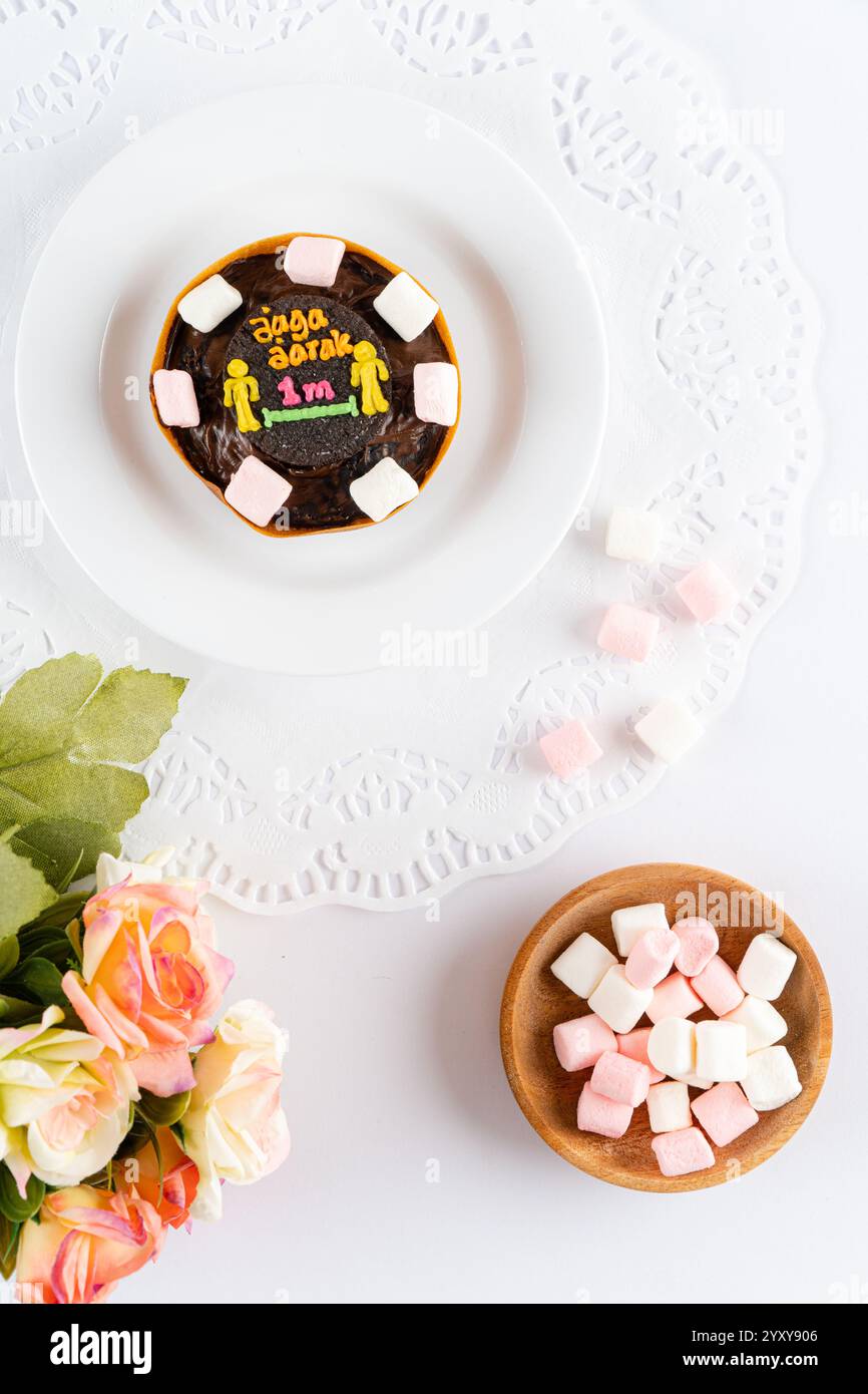 Martabak Mini Bangka with various Topping. The martabak mini bangka is ...