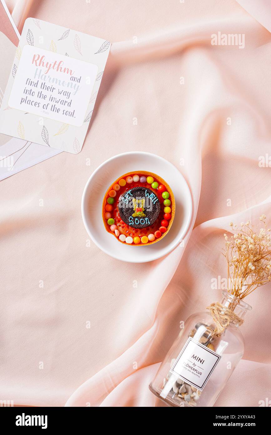 Martabak Mini Bangka with various Topping. The martabak mini bangka is ...