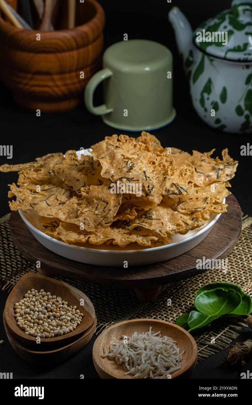 Rempeyek kacang rice flour hi-res stock photography and images - Alamy