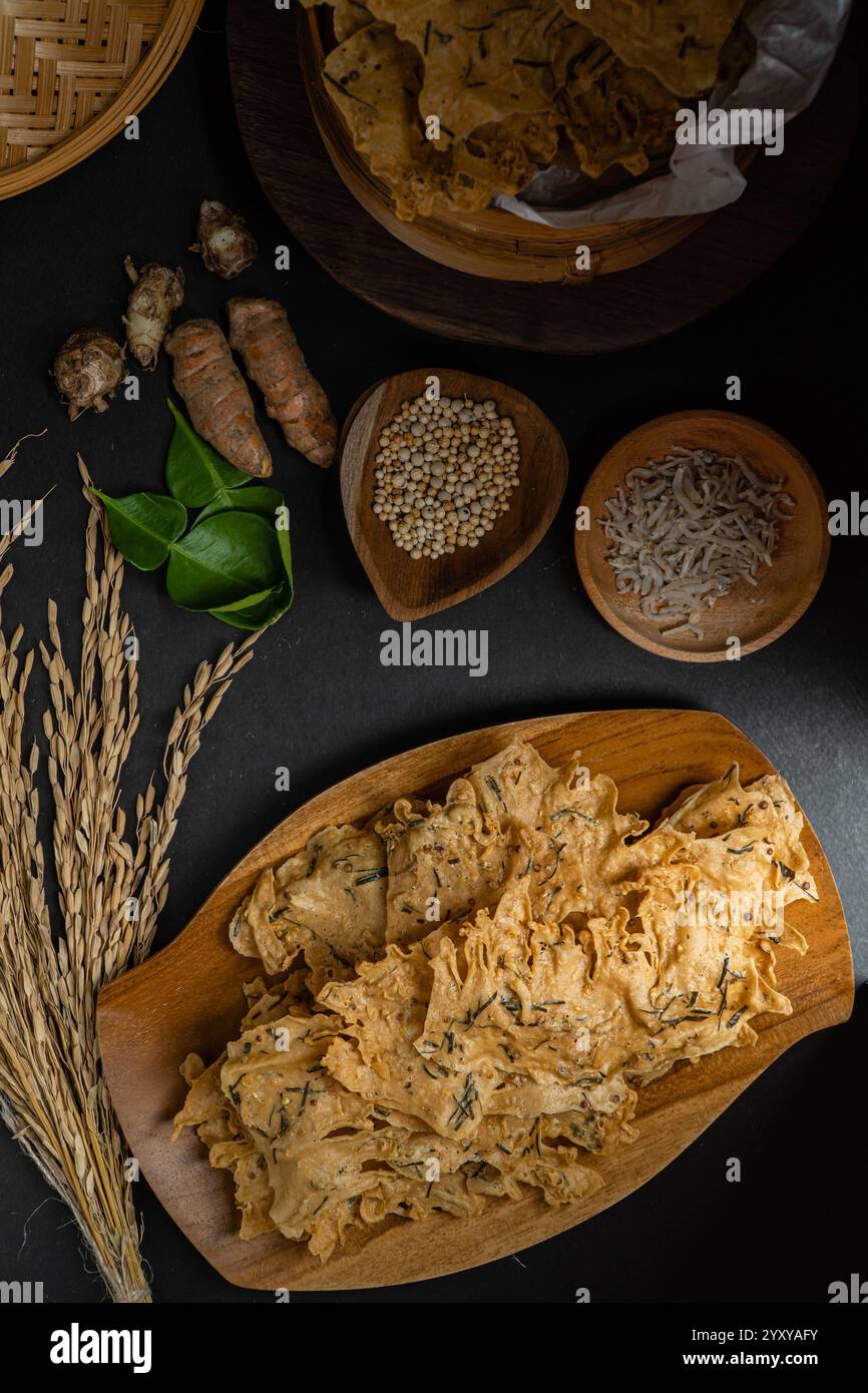 Rempeyek kacang rice flour hi-res stock photography and images - Alamy