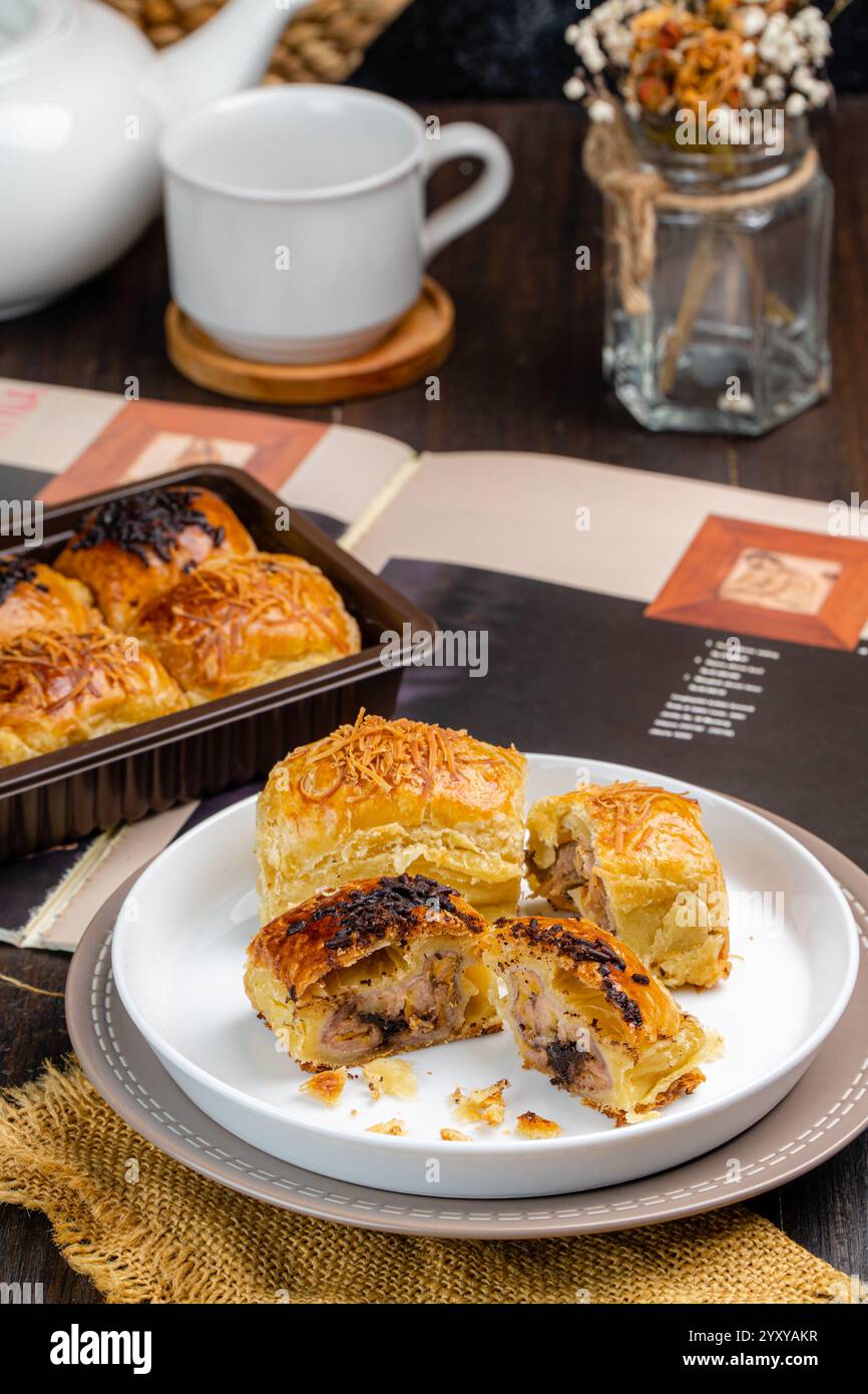 Bolen pisang or Chocolate Banana Wrapped with Puff Pastry is Indonesian ...