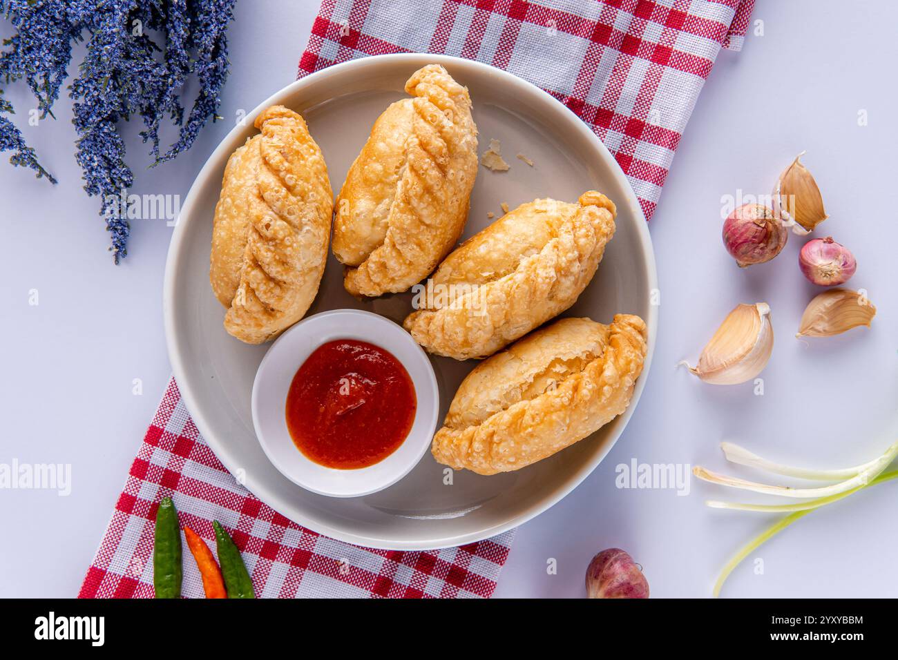 Kari puff hi-res stock photography and images - Alamy