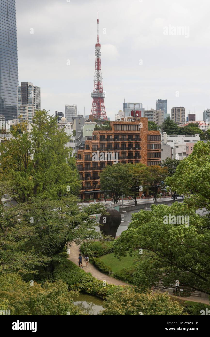 View across the Mohri Garden with Tokyo Tower in the background,Tokyo ...
