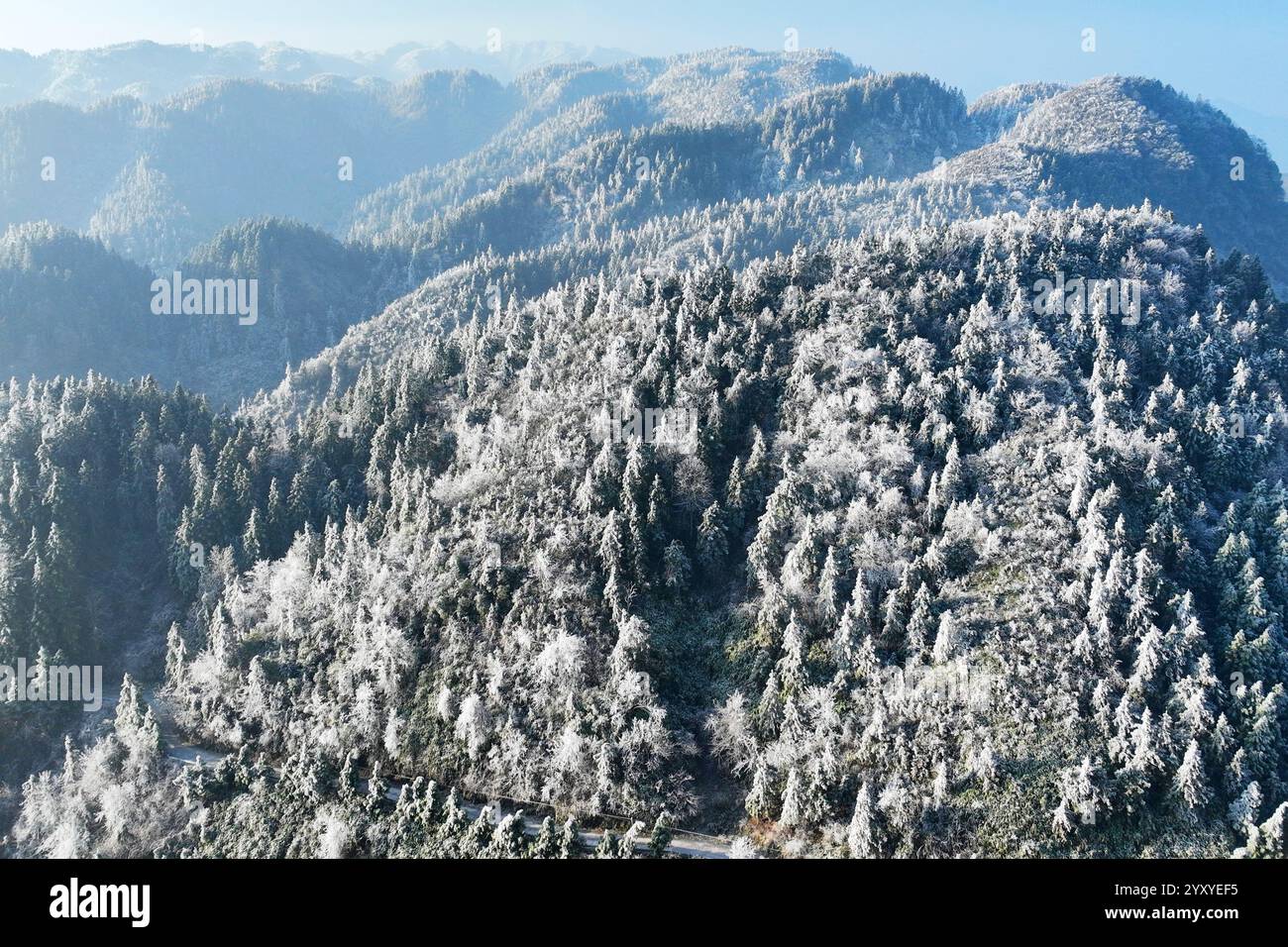 Aerial photo shows the snow scenery in Chongqing, China, 15 December ...