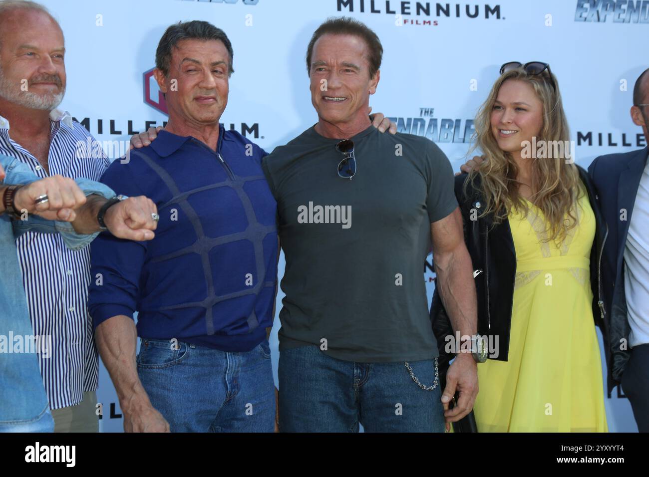 Kelsey Grammer (l-r), Sylvester Stallone, Arnold Schwarzenegger and ...