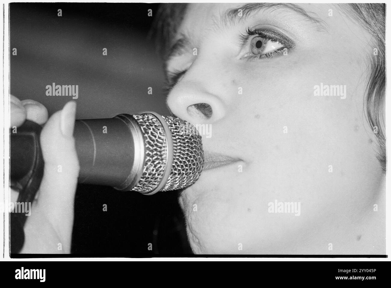 MELYS, BBC RADIO ONE SOUND CITY, 2000: Andrea Parker of the Welsh band ...