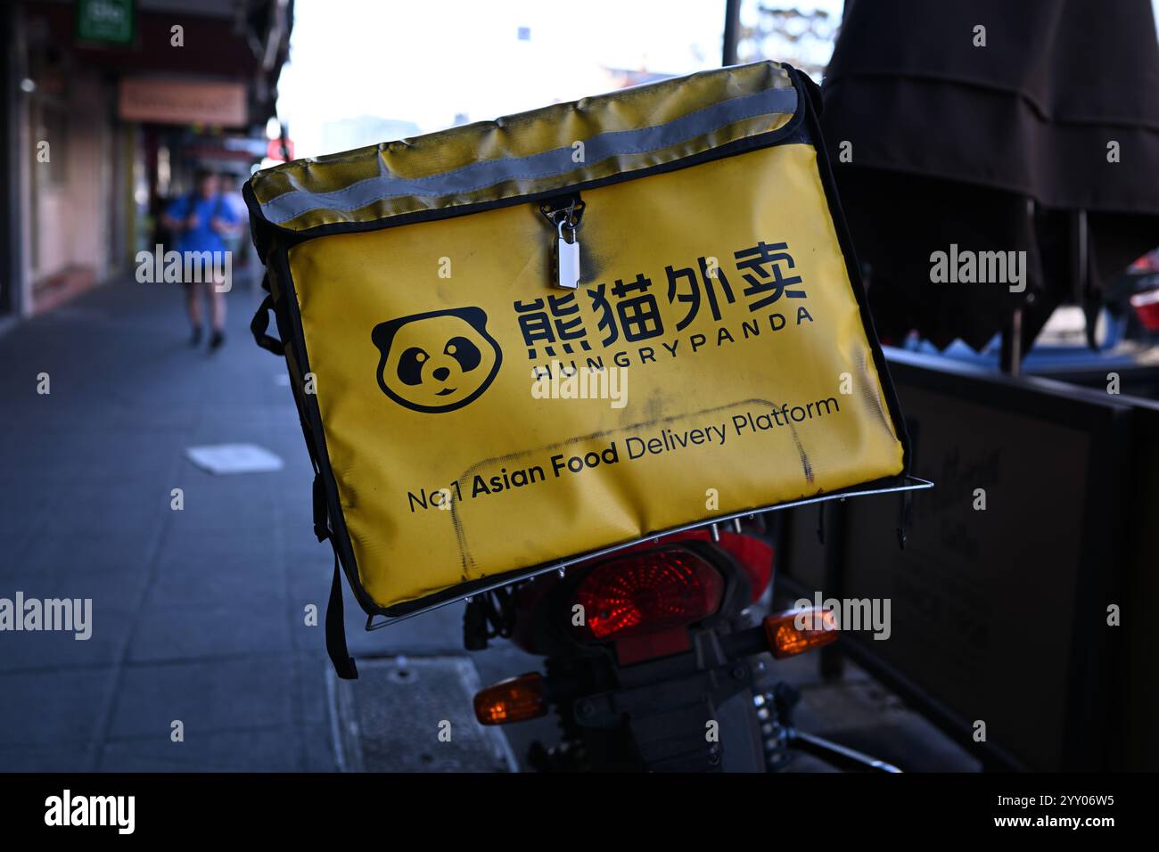 Food delivery app australia hi-res stock photography and images - Alamy
