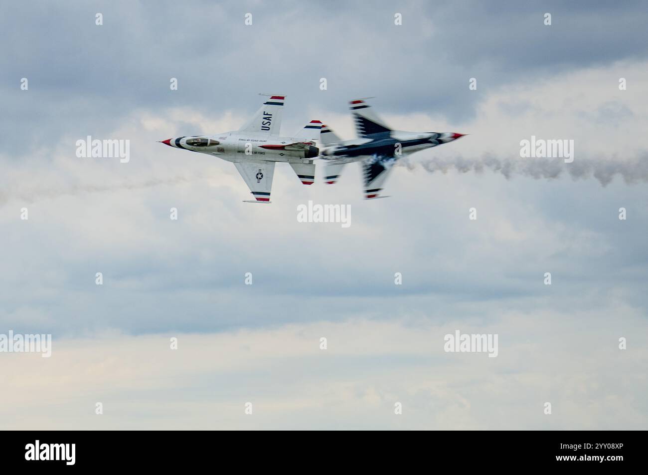 The United States Air Force Air Demonstration Squadron "Thunderbirds ...
