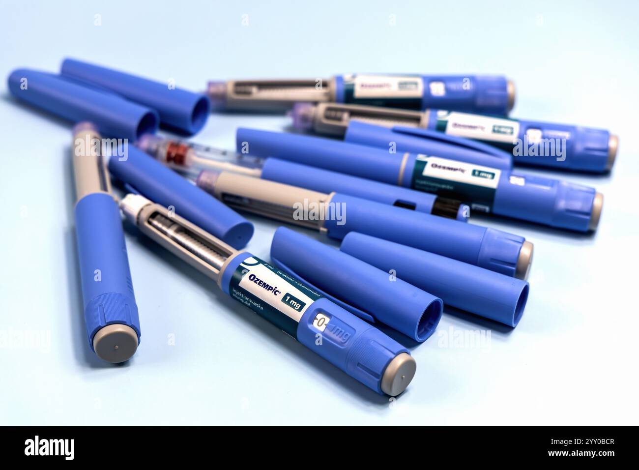 Dosing pens hi-res stock photography and images - Alamy