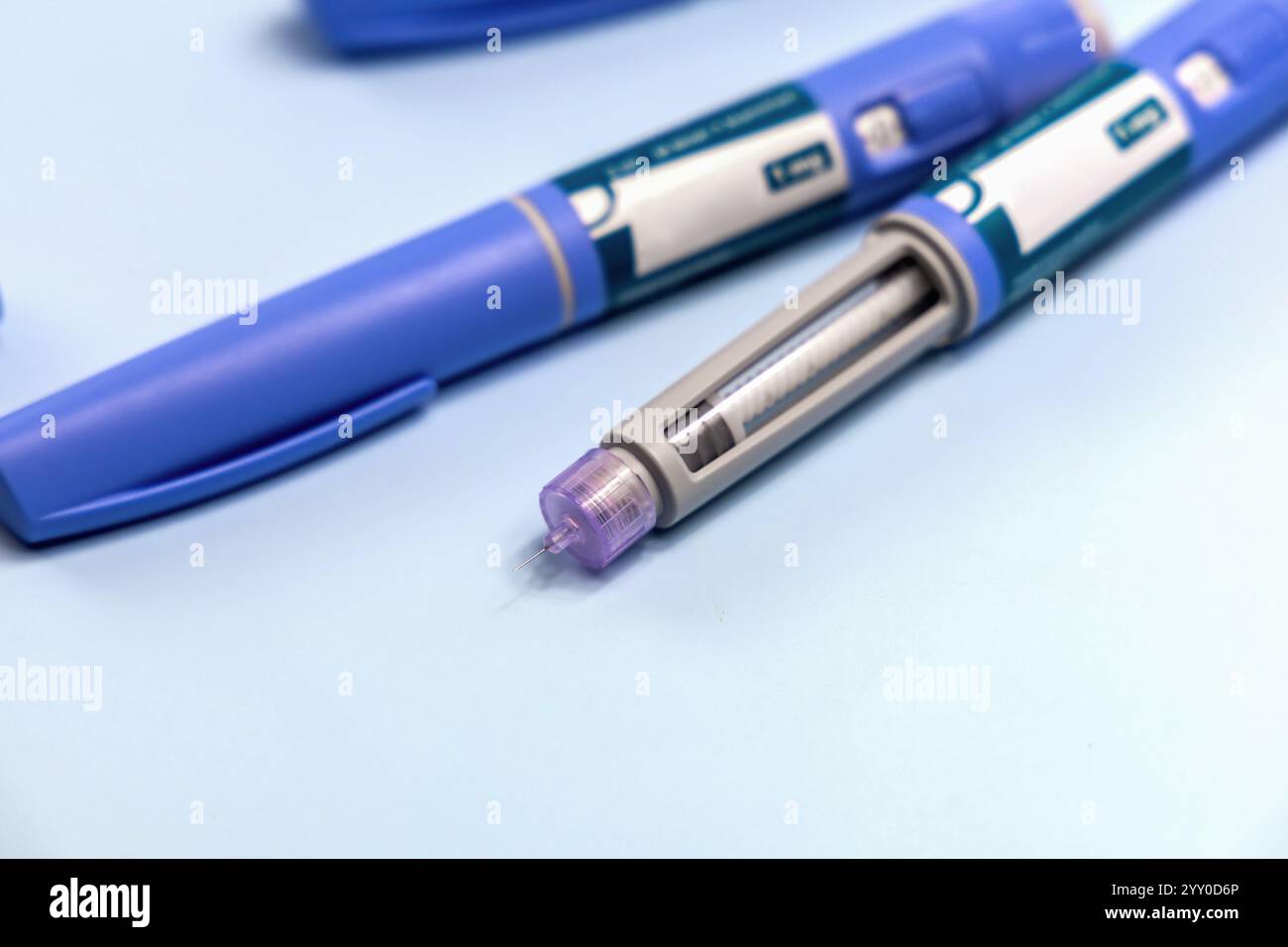 Weight loss injection pen hi-res stock photography and images - Alamy