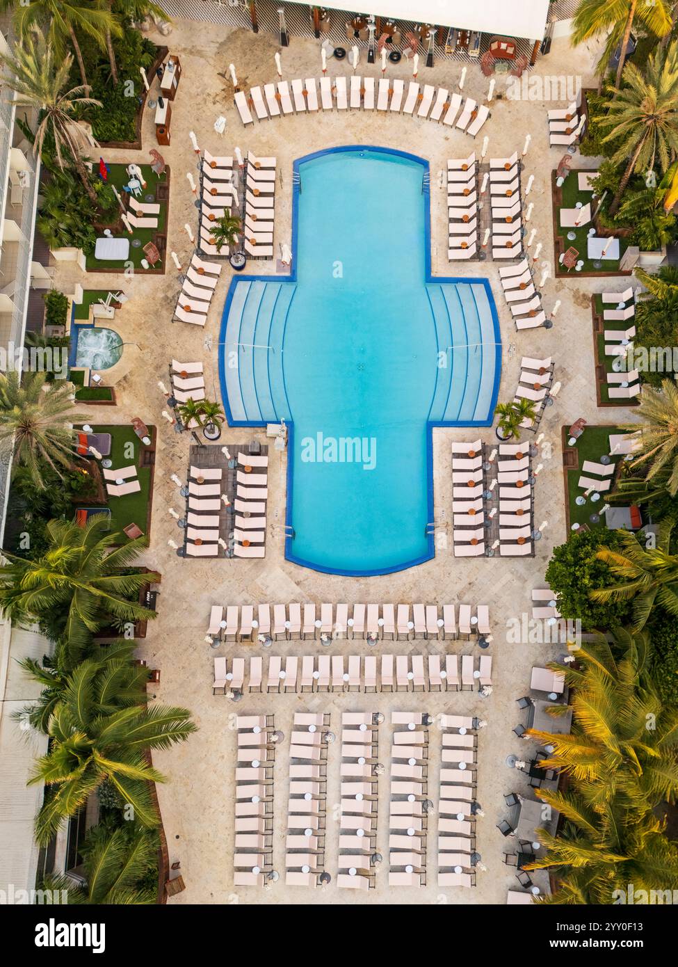 The Ritz-Carlton Miami Beach embodies timeless luxury and elegance ...