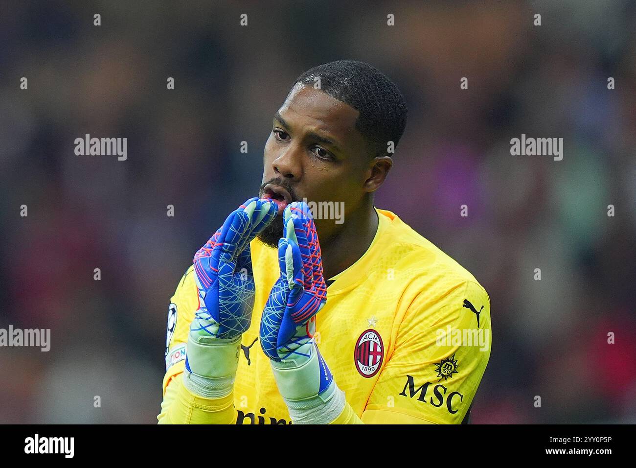 Milano, Italia. 17th Sep, 2024. AC Milan's goalkeeper Mike Maignan ...