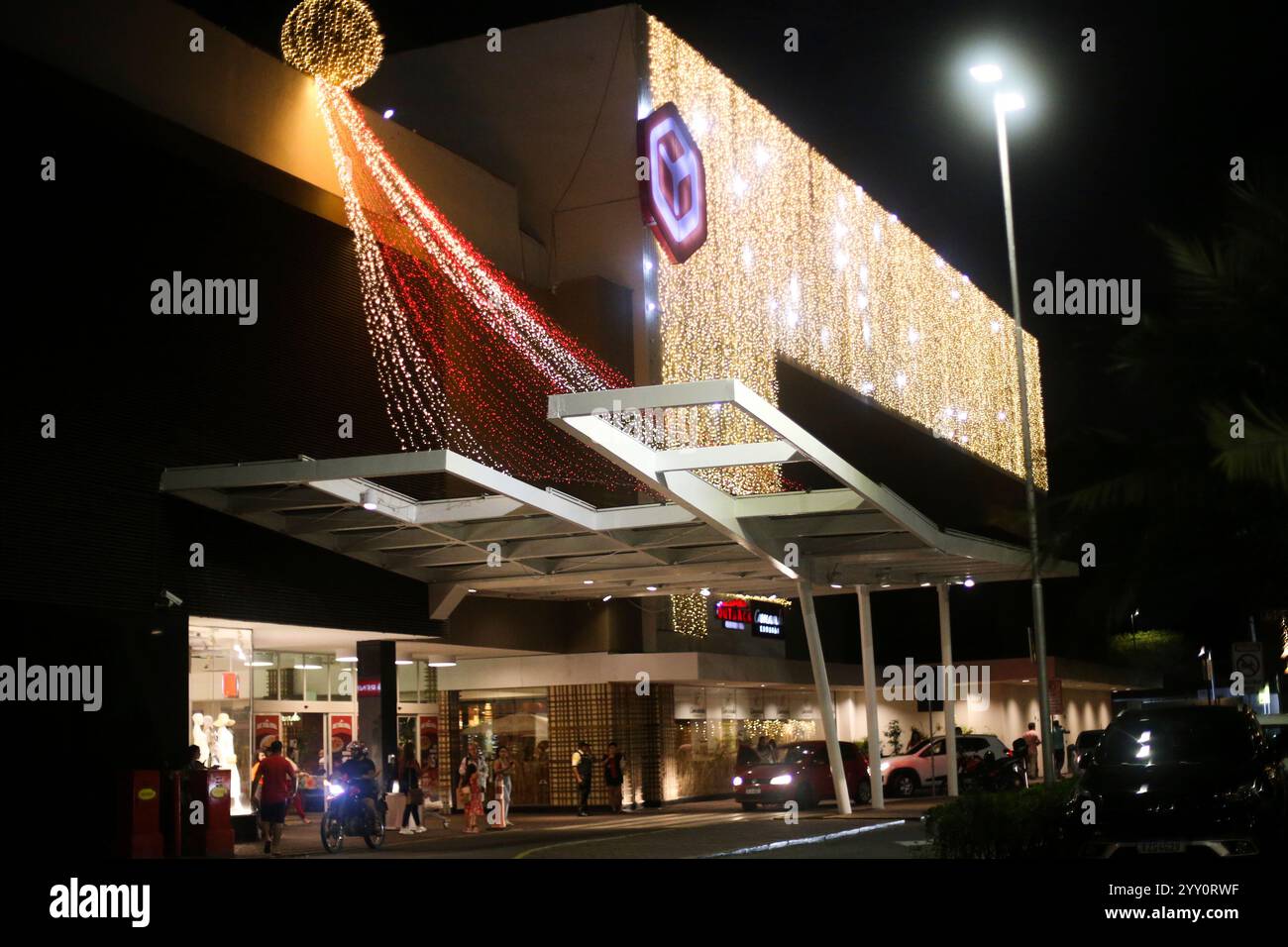 PE - RECIFE - 12/18/2024 - RECIFE, SHOPPING MALL MOVEMENT - Consumer ...