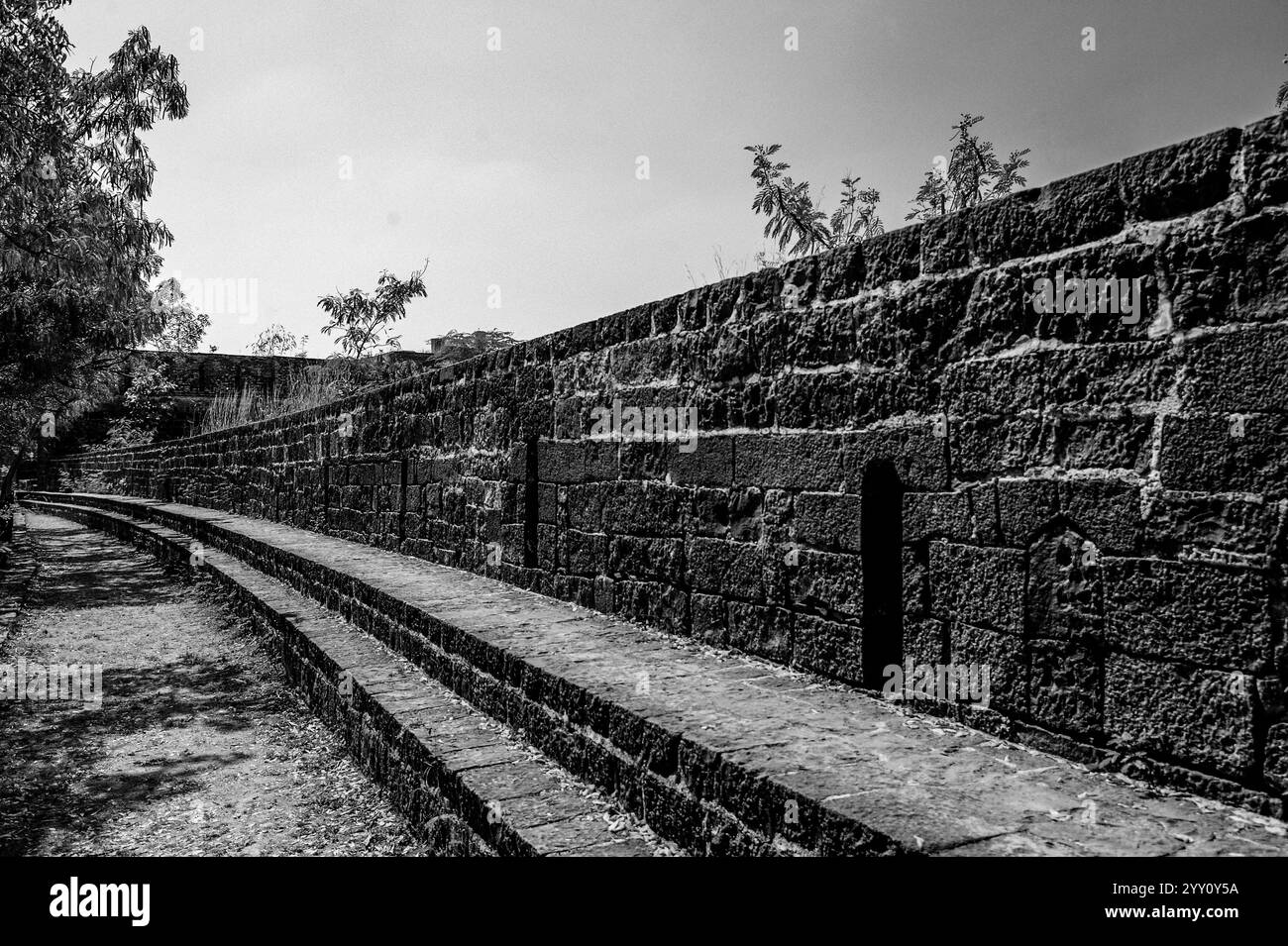 11 Nov 2011 Vintage Old Bllack and White Photo of Rampart ...