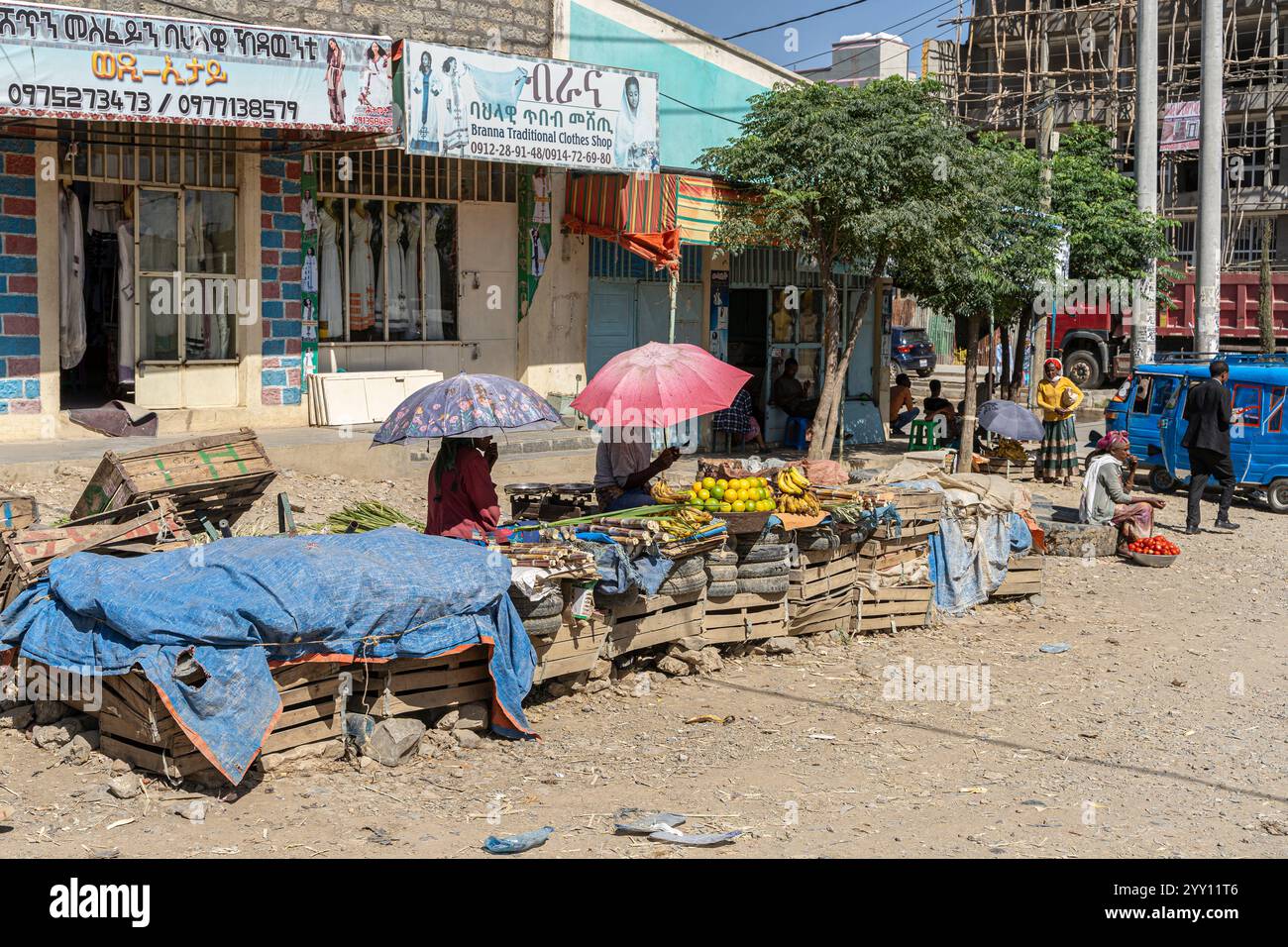 Market street scene, Addis Ababa, Ethiopia, Africa Stock Photo - Alamy