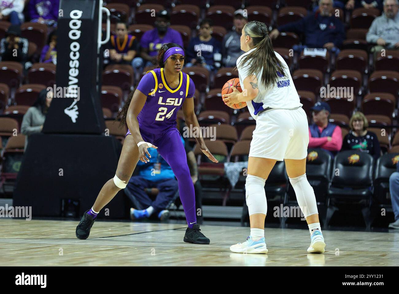 UNCASVILLE, CT - DECEMBER 17: LSU Lady Tigers guard Aneesah Morrow (24 ...