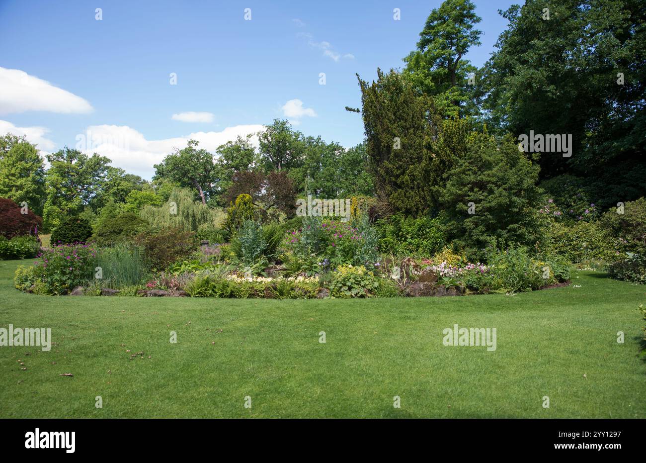english border garden Stock Photo - Alamy