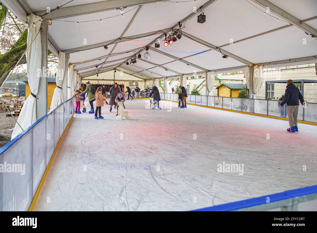 Zenner Wintergarten, ice skating in Treptower Park in Berlin, Germany ...