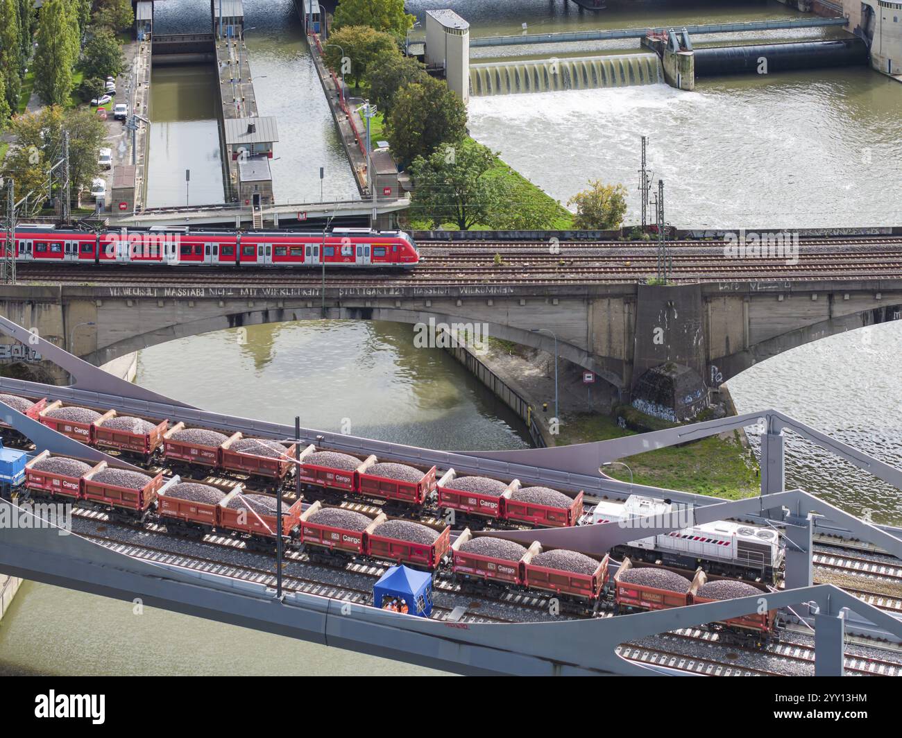 Aerial front view local bridge hi-res stock photography and images - Alamy