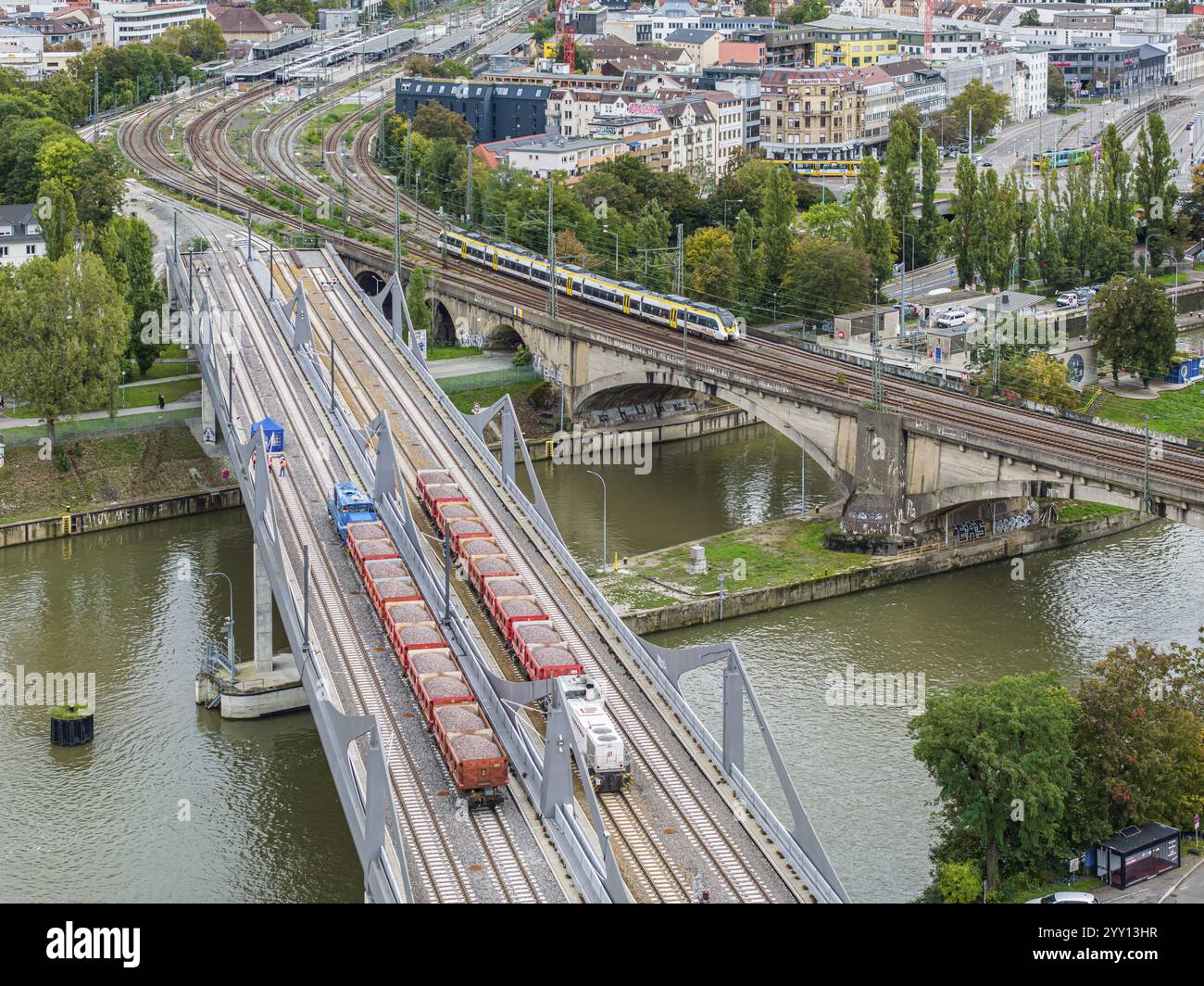 Load test on the Neckar Bridge, aerial view. Due to the unusual design ...