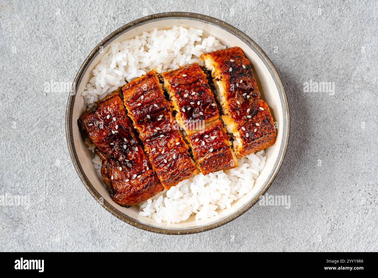 Unagi donburi It consists of a donburi type large bowl filled with ...