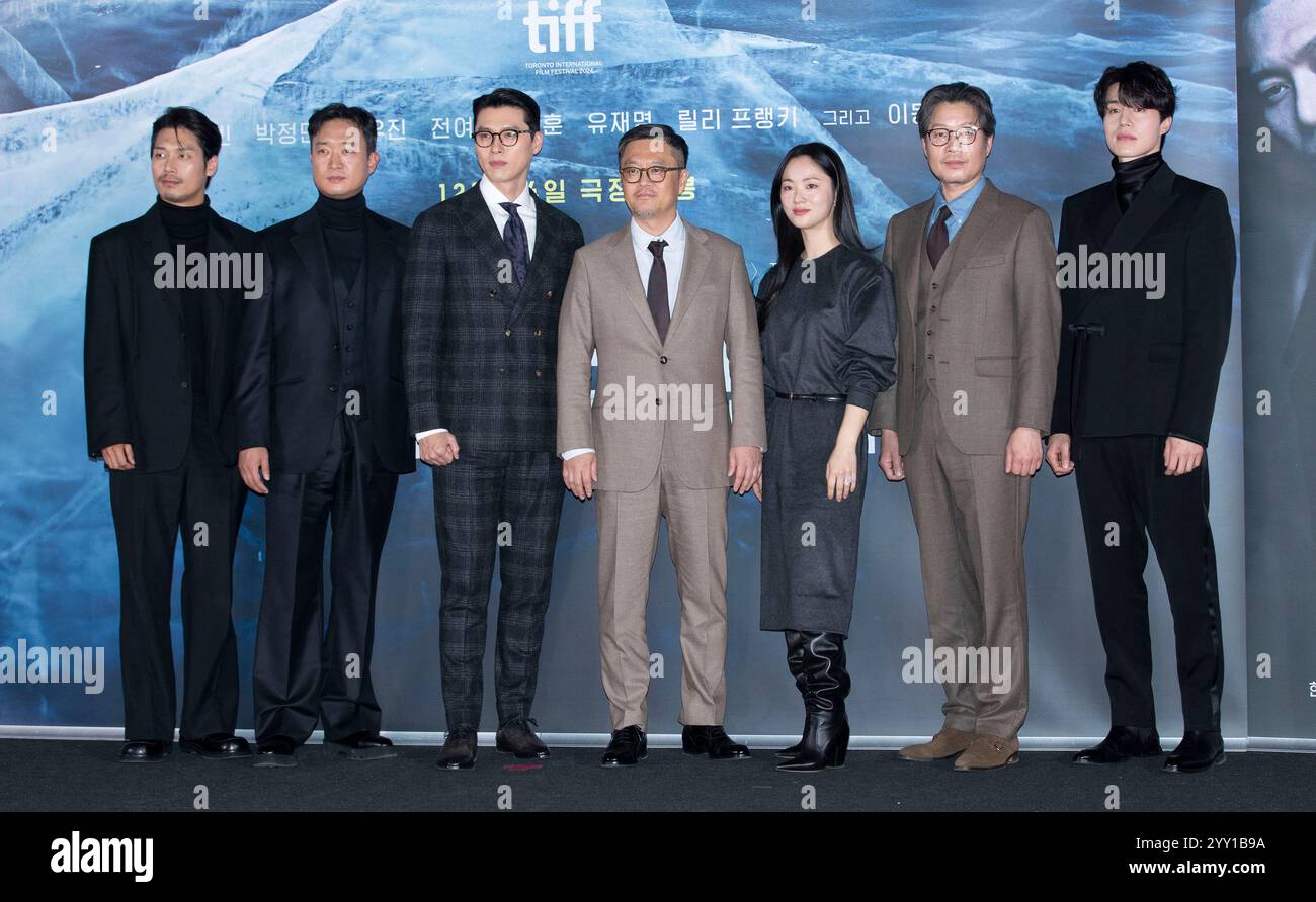 18 December 2024 – Seoul, South Korea: (L to R) South Korean actors ...