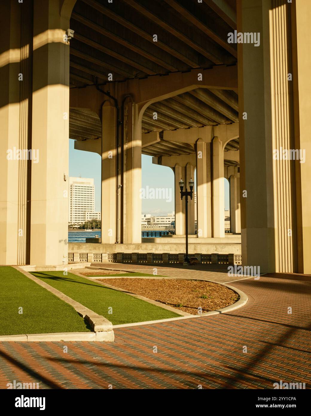 Under the Fuller Warren Bridge in Riverside, Jacksonville, Florida ...