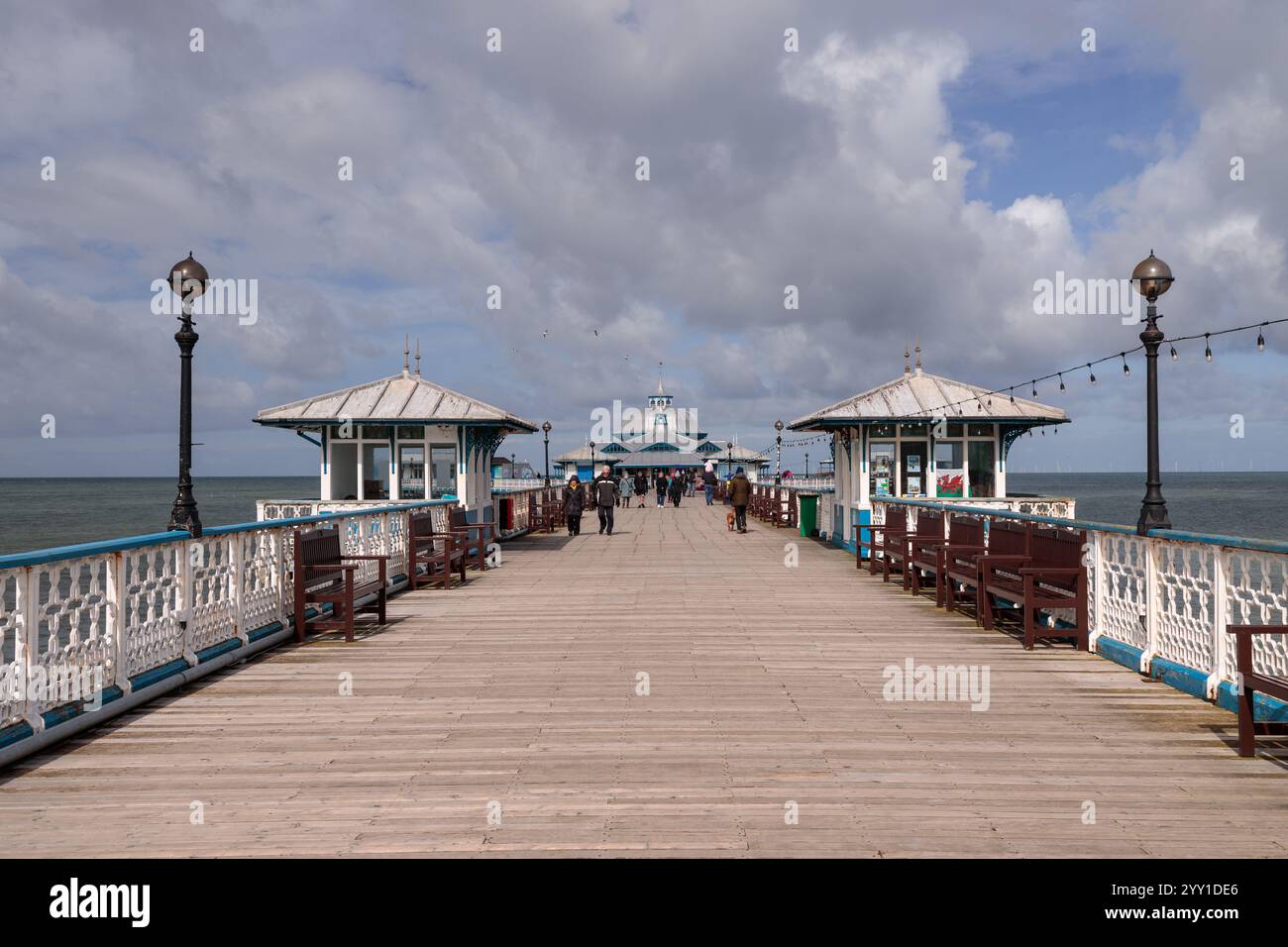 Llandudno pier on Llandudno North Shore, North Wales Stock Photo - Alamy