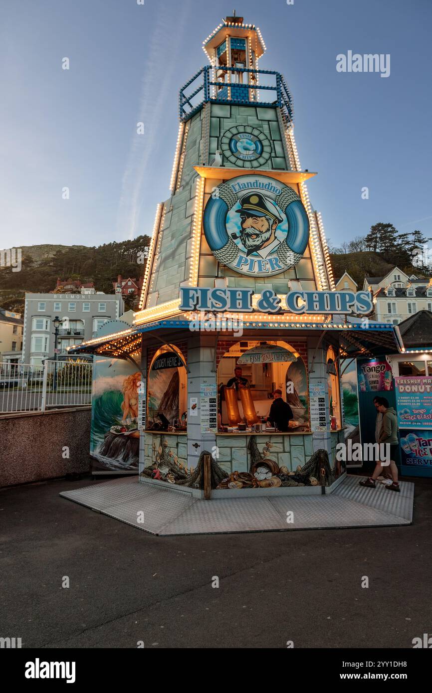 Fish and chip kiosk on Llandudno pier, North Wales Stock Photo - Alamy