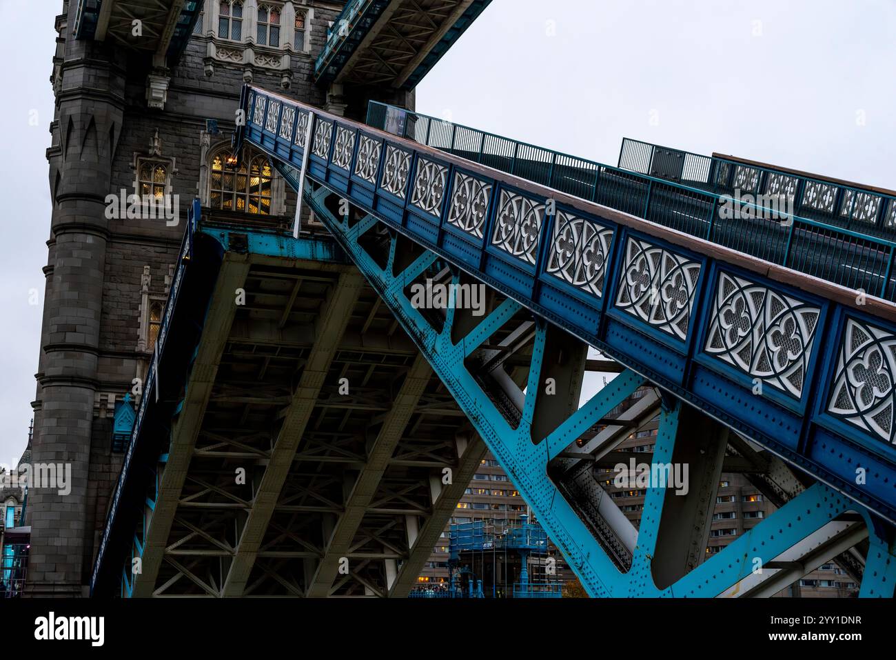 Raising bridge tower london england hi-res stock photography and images ...