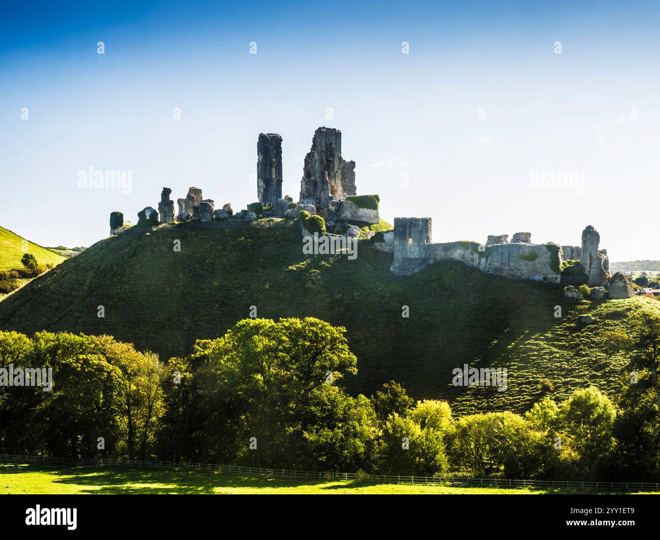 Corfe Castle in Dorset Stock Photo - Alamy