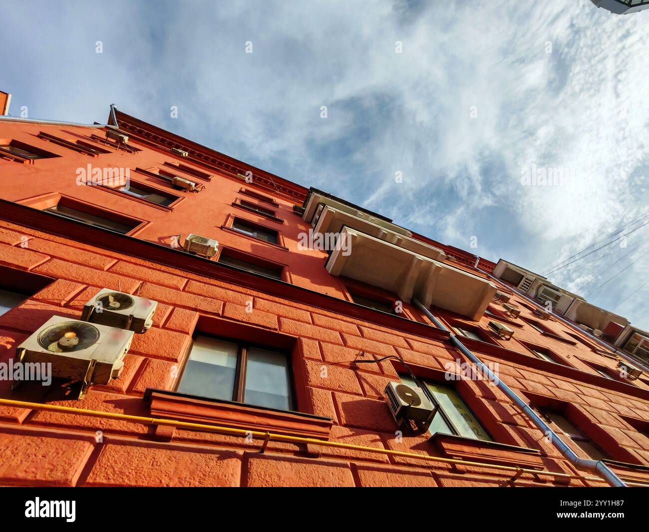 Multiple air conditioning units hi-res stock photography and images - Alamy