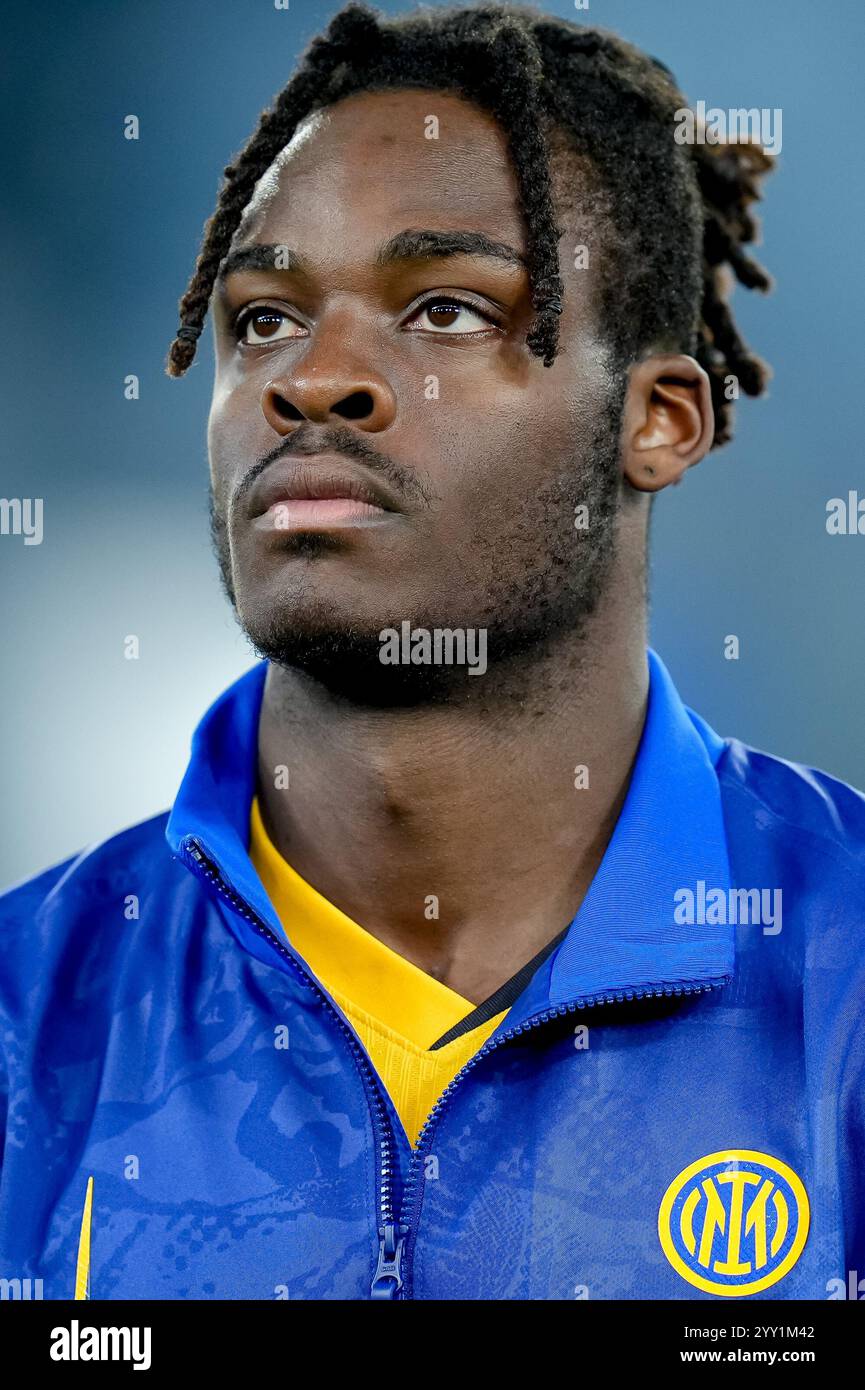 Yann Aurel Bisseck of FC Internazionale looks on during the Serie A ...