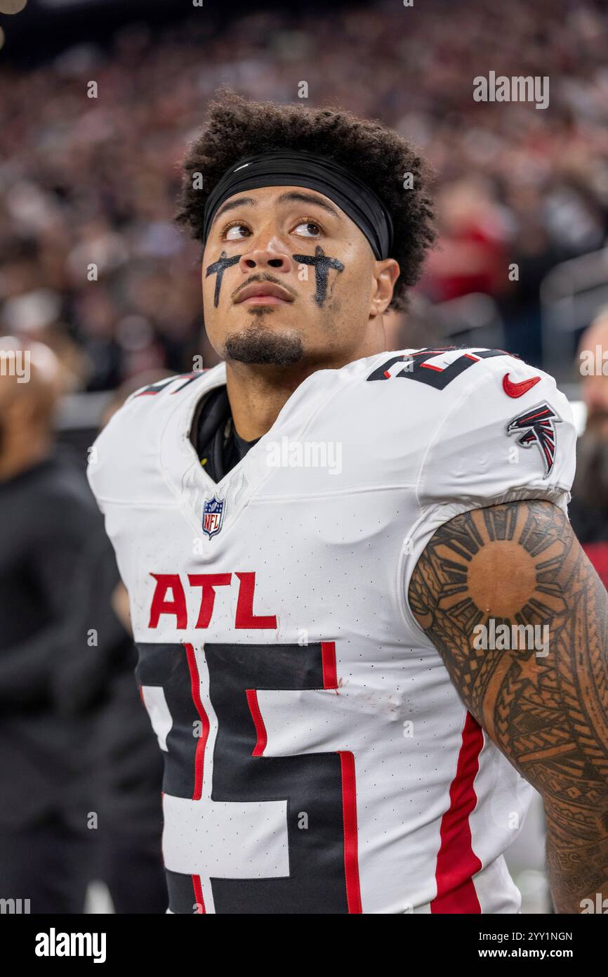 Atlanta Falcons running back Tyler Allgeier (25) stands for the ...