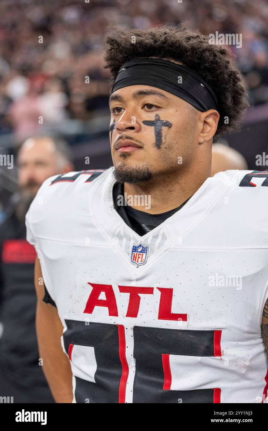 Atlanta Falcons running back Tyler Allgeier (25) stands for the ...