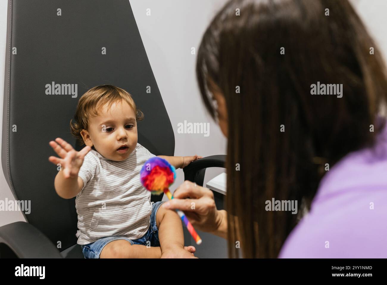 Pediatric vision care hi-res stock photography and images - Alamy