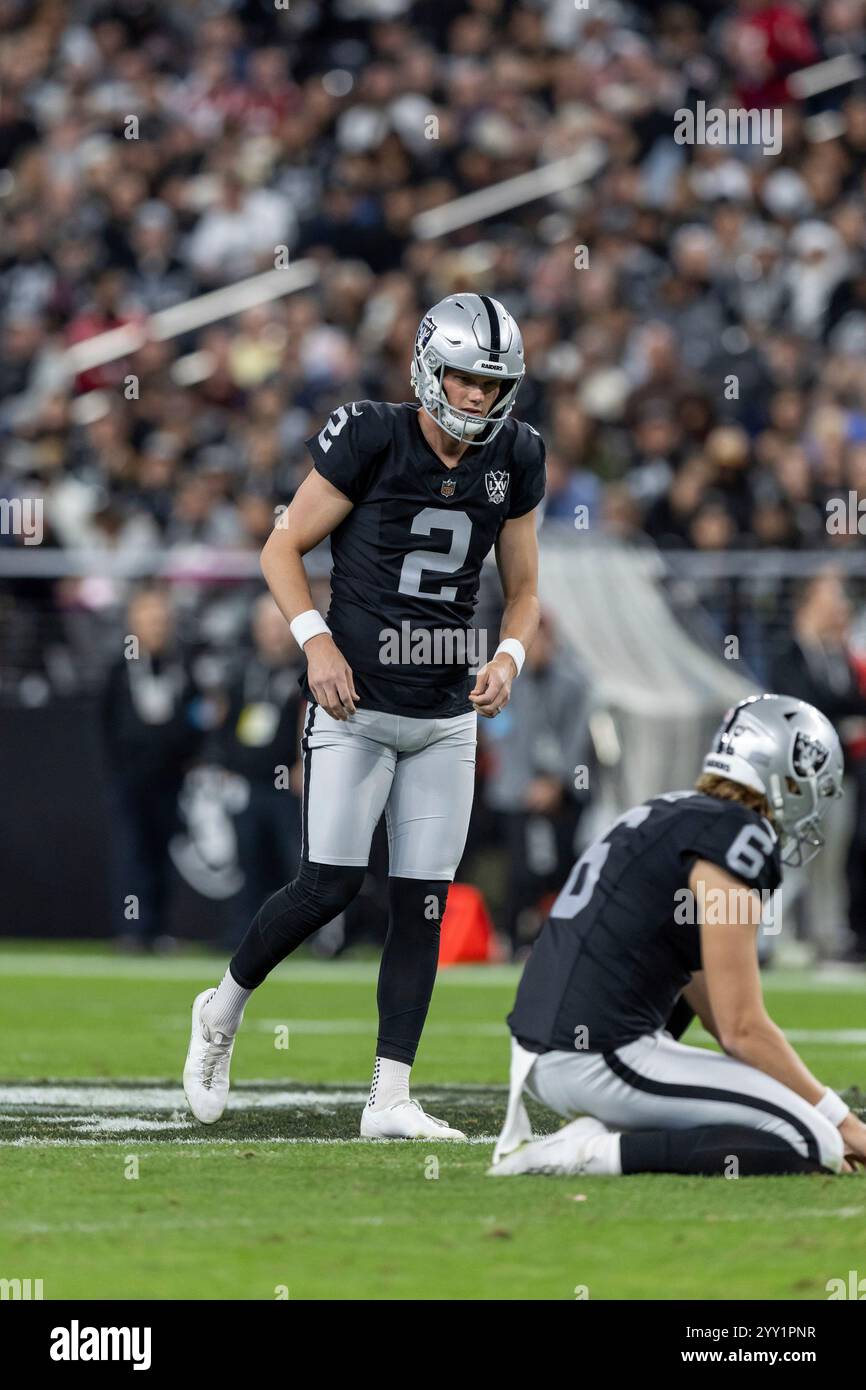 Las Vegas Raiders kicker Daniel Carlson (2) kicks a field goal against ...