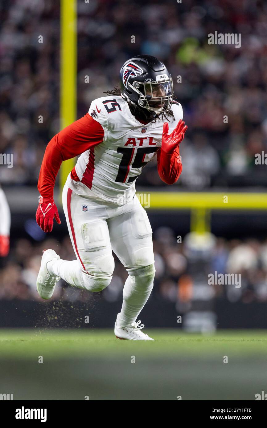 Atlanta Falcons linebacker Matthew Judon (15) against the Las Vegas ...