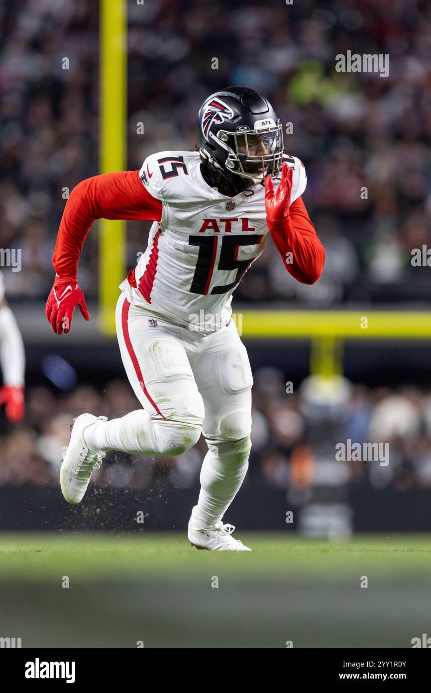 Atlanta Falcons linebacker Matthew Judon (15) against the Las Vegas ...