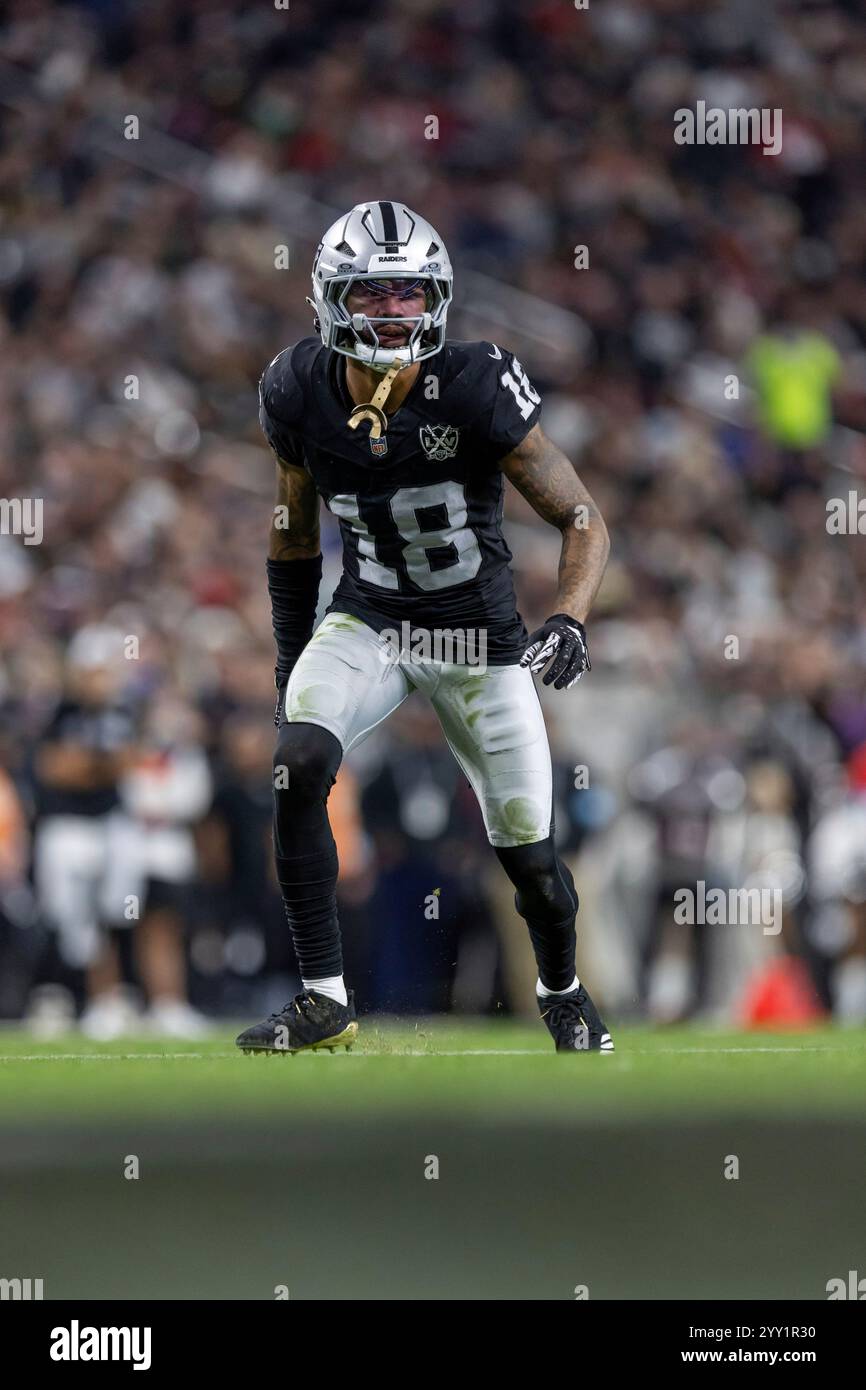 Las Vegas Raiders cornerback Jack Jones (18) in coverage against the ...